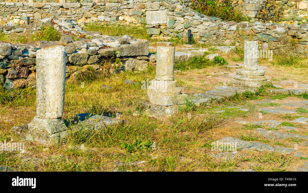 Roman ruins in romania hi-res stock photography and images - Alamy