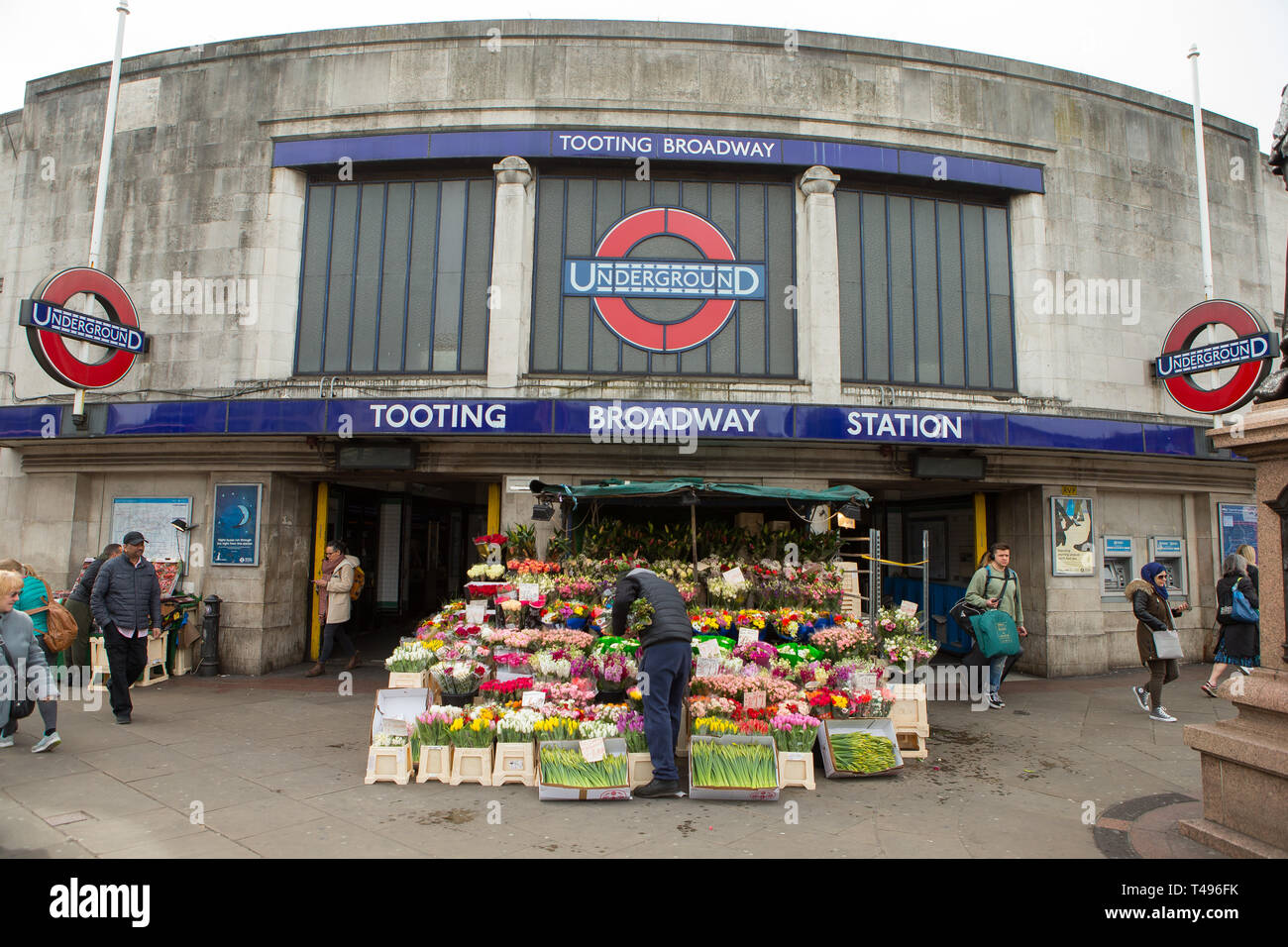 Tooting broadway hi-res stock photography and images - Alamy