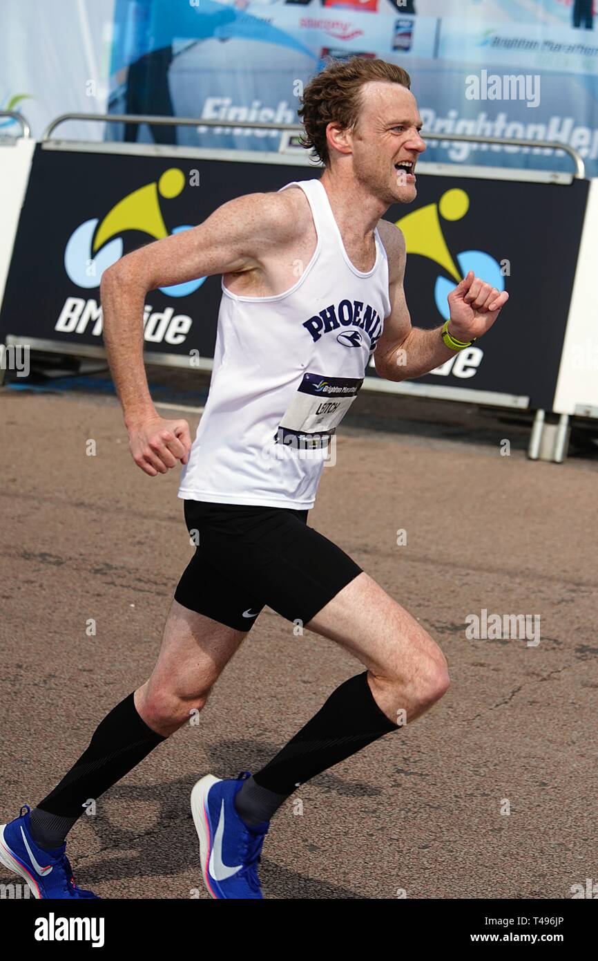 Ian Leitch running in the tenth Brighton Marathon Stock Photo - Alamy