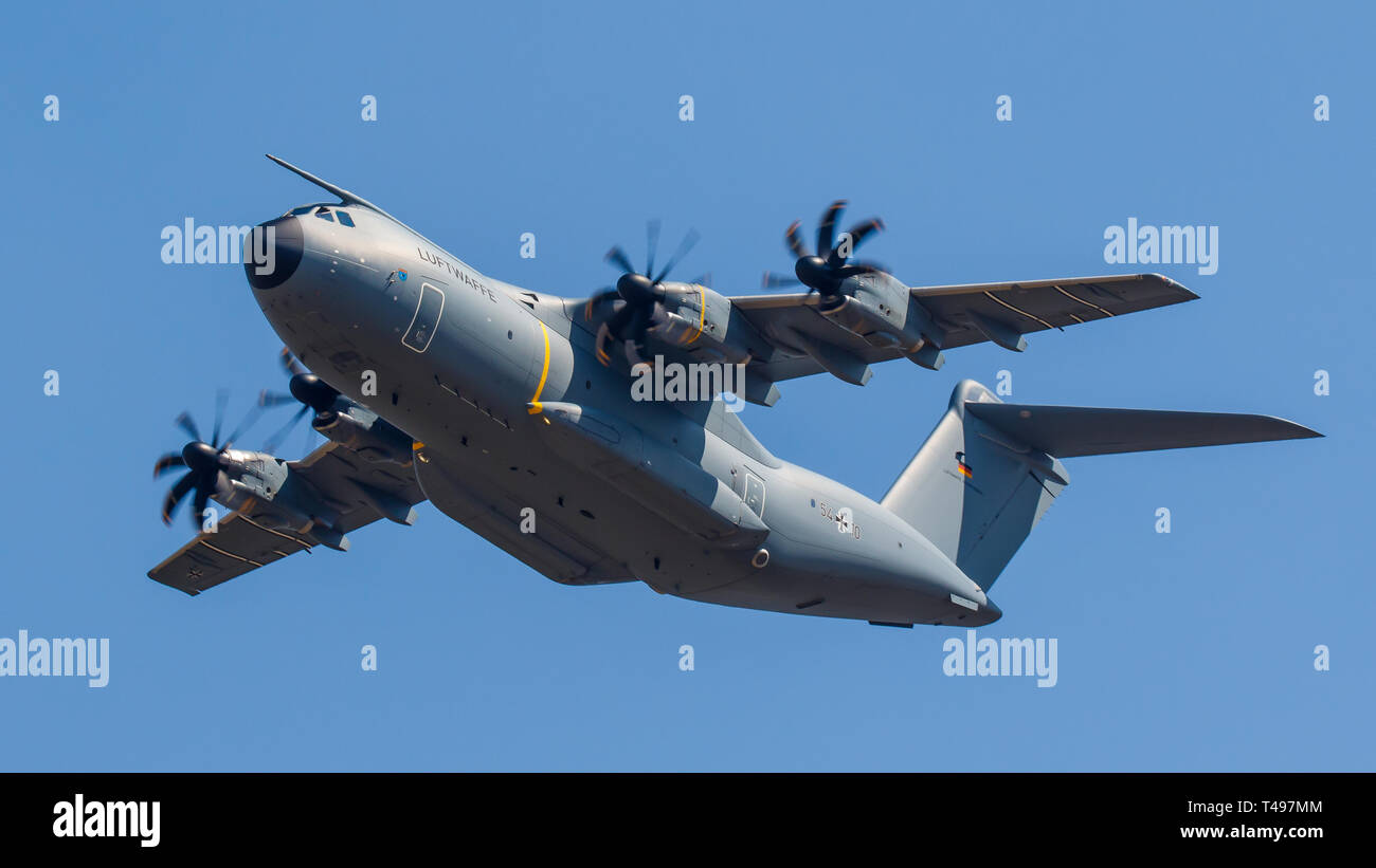 Luftwaffe transport aircraft hi-res stock photography and images - Alamy