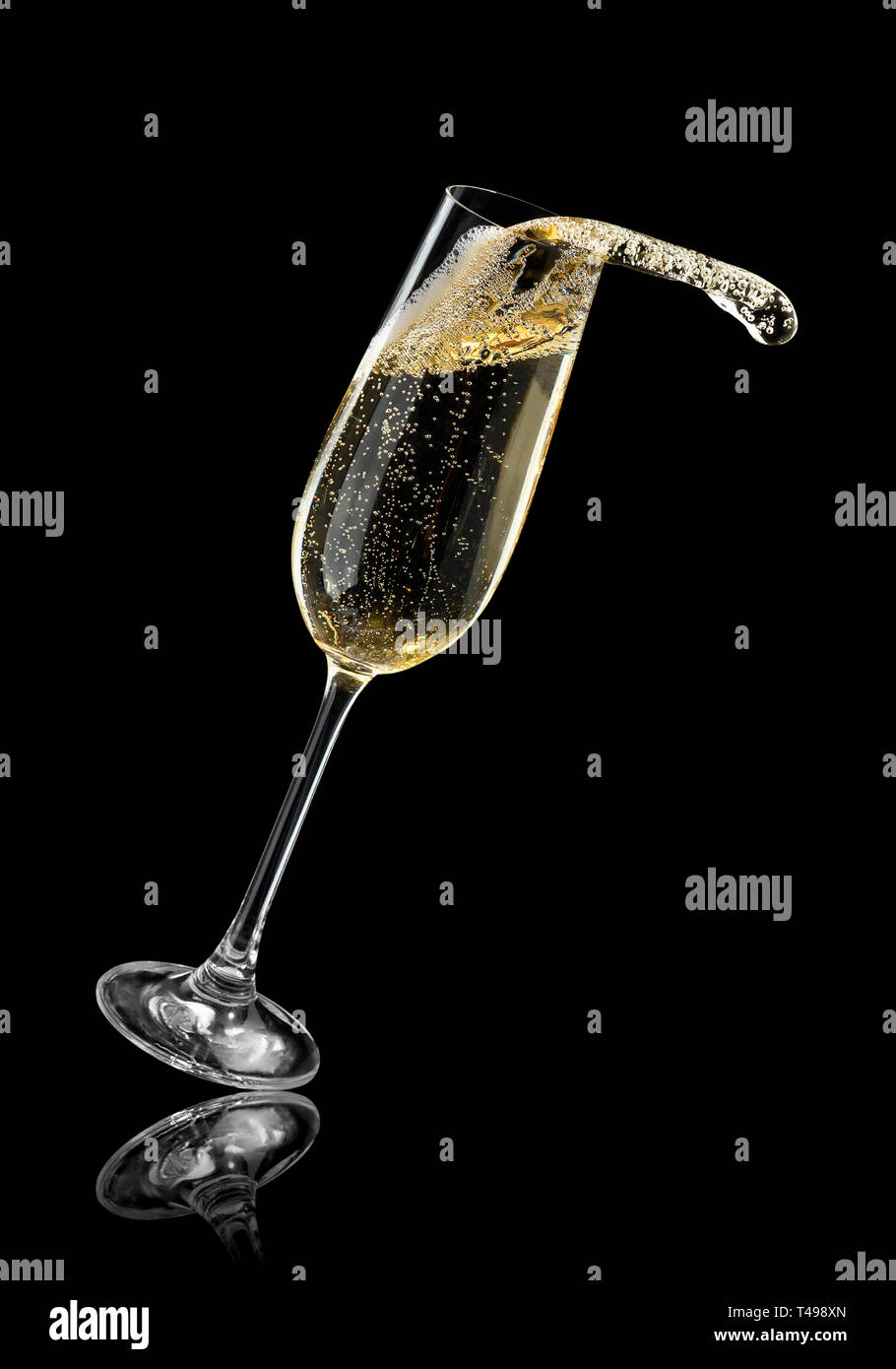glass of champagne with splash Stock Photo - Alamy