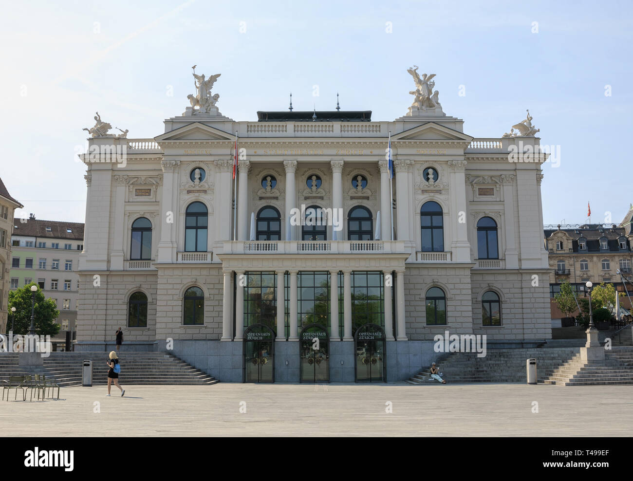 In opera house zurich hi-res stock photography and images - Alamy