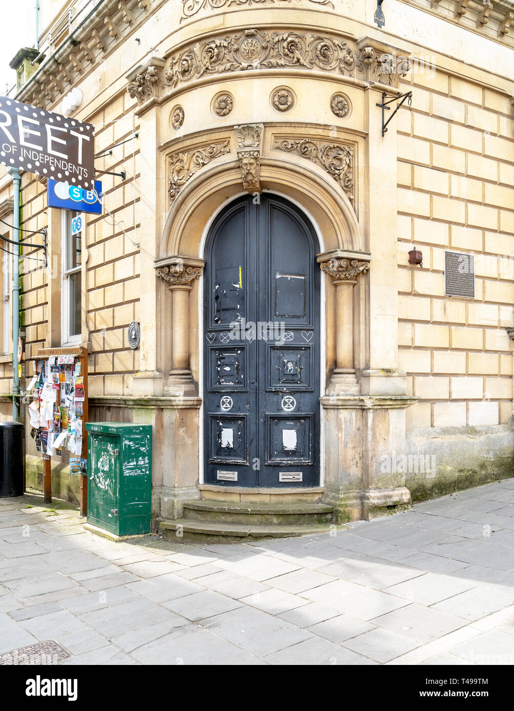 Graffiti on doors hi-res stock photography and images - Alamy