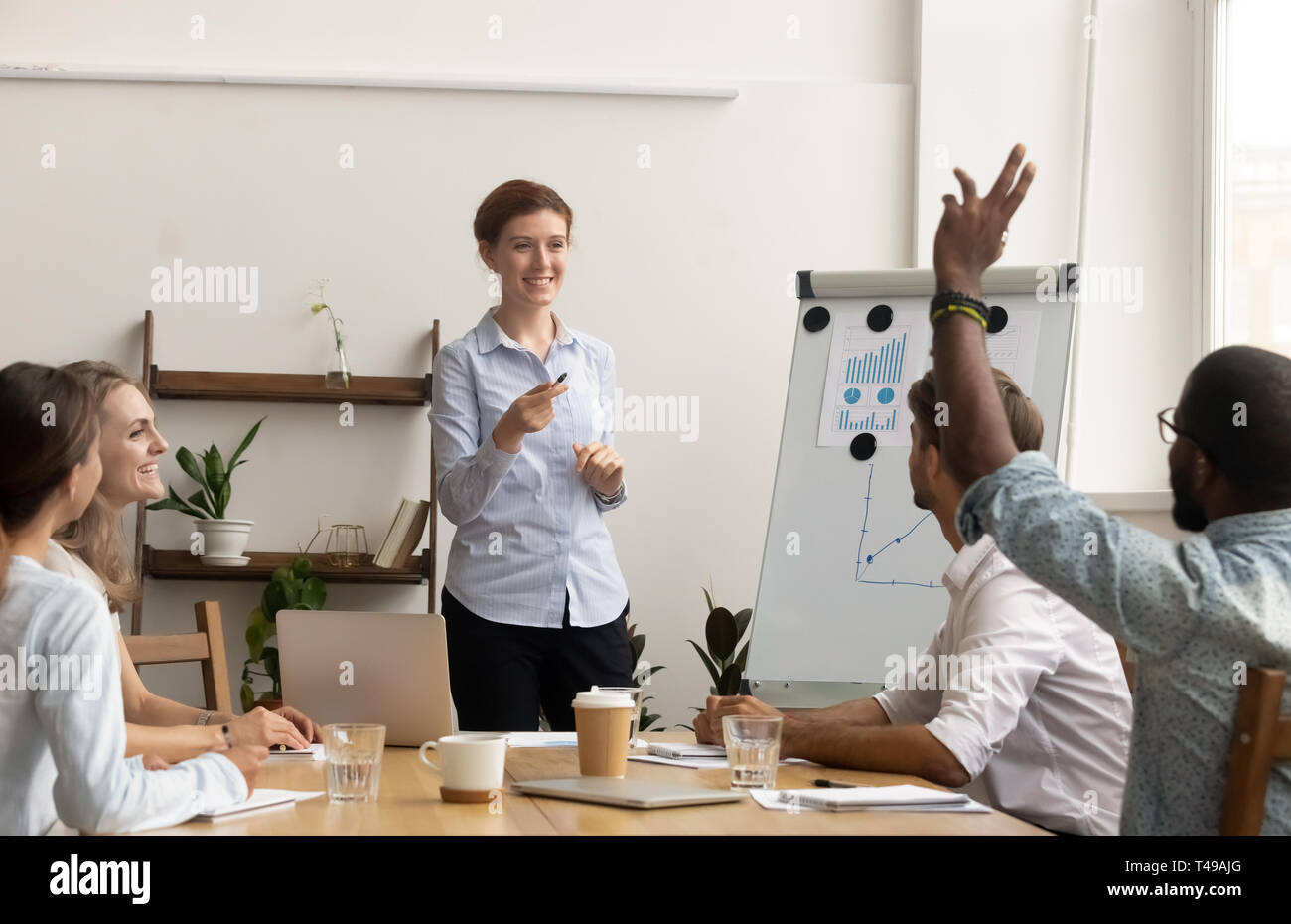 African american workshop training hi-res stock photography and images ...