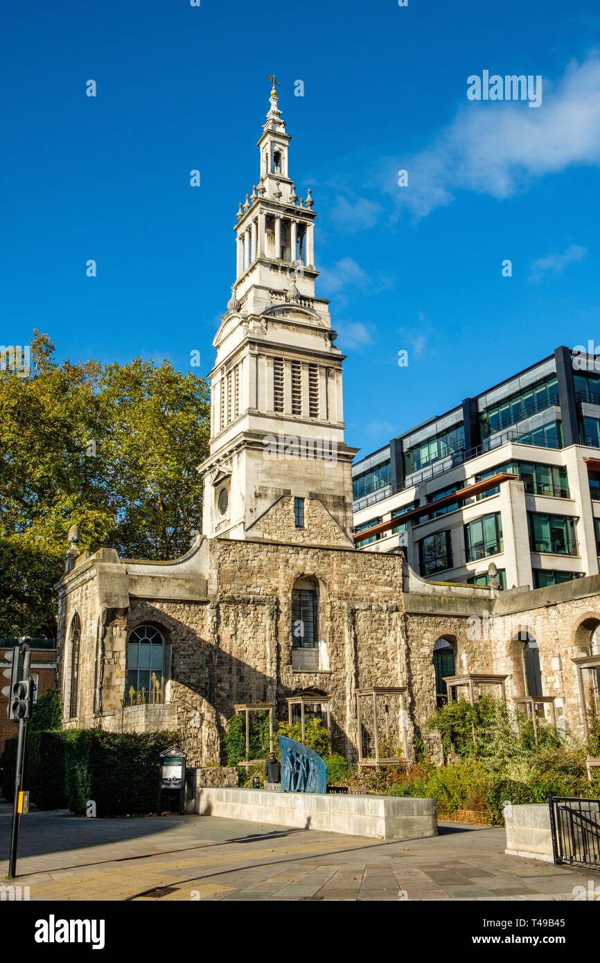 Christchurch Tower, Christ Church Greyfriars, Newgate Street, London ...