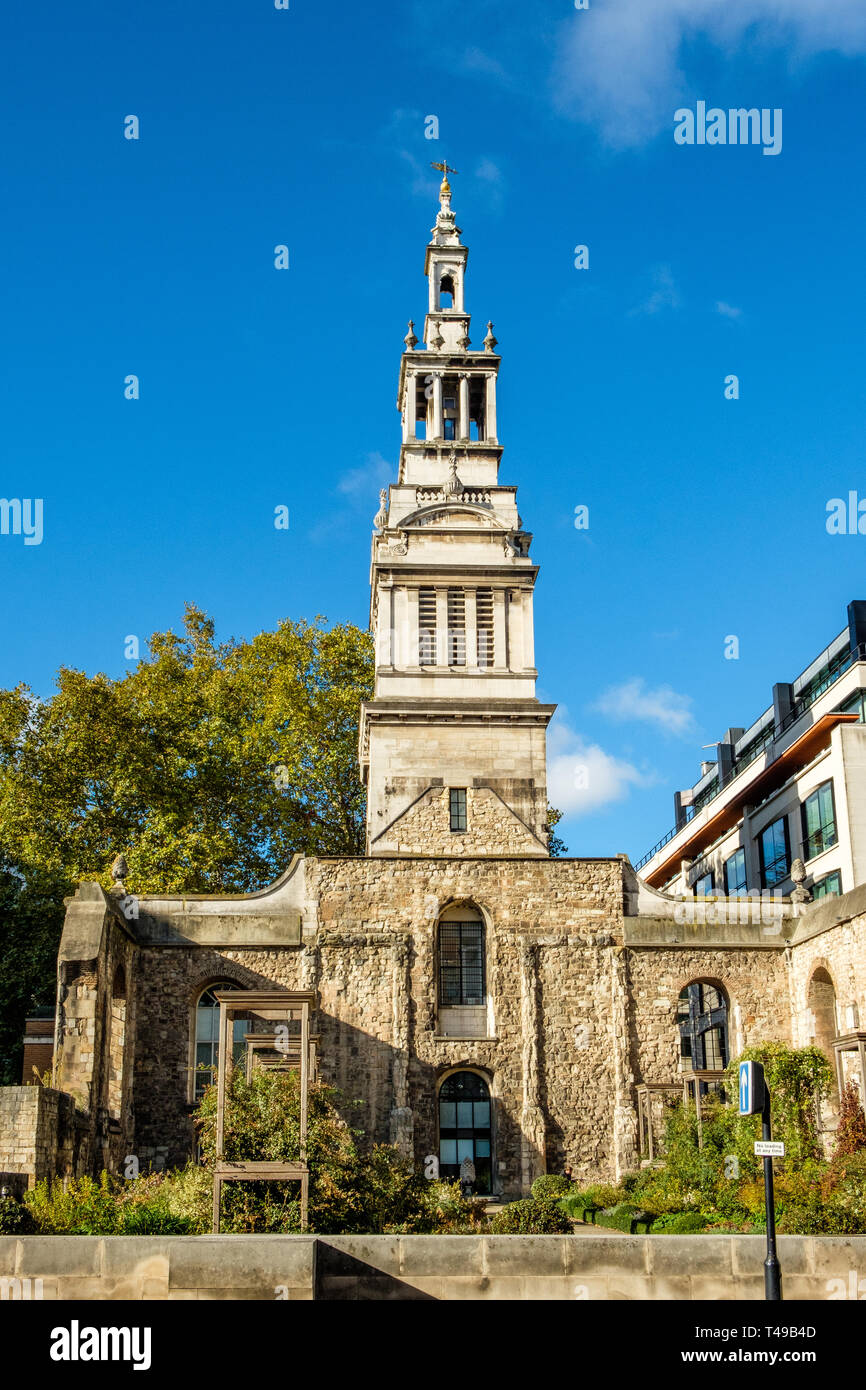 Christchurch Tower, Christ Church Greyfriars, Newgate Street, London ...
