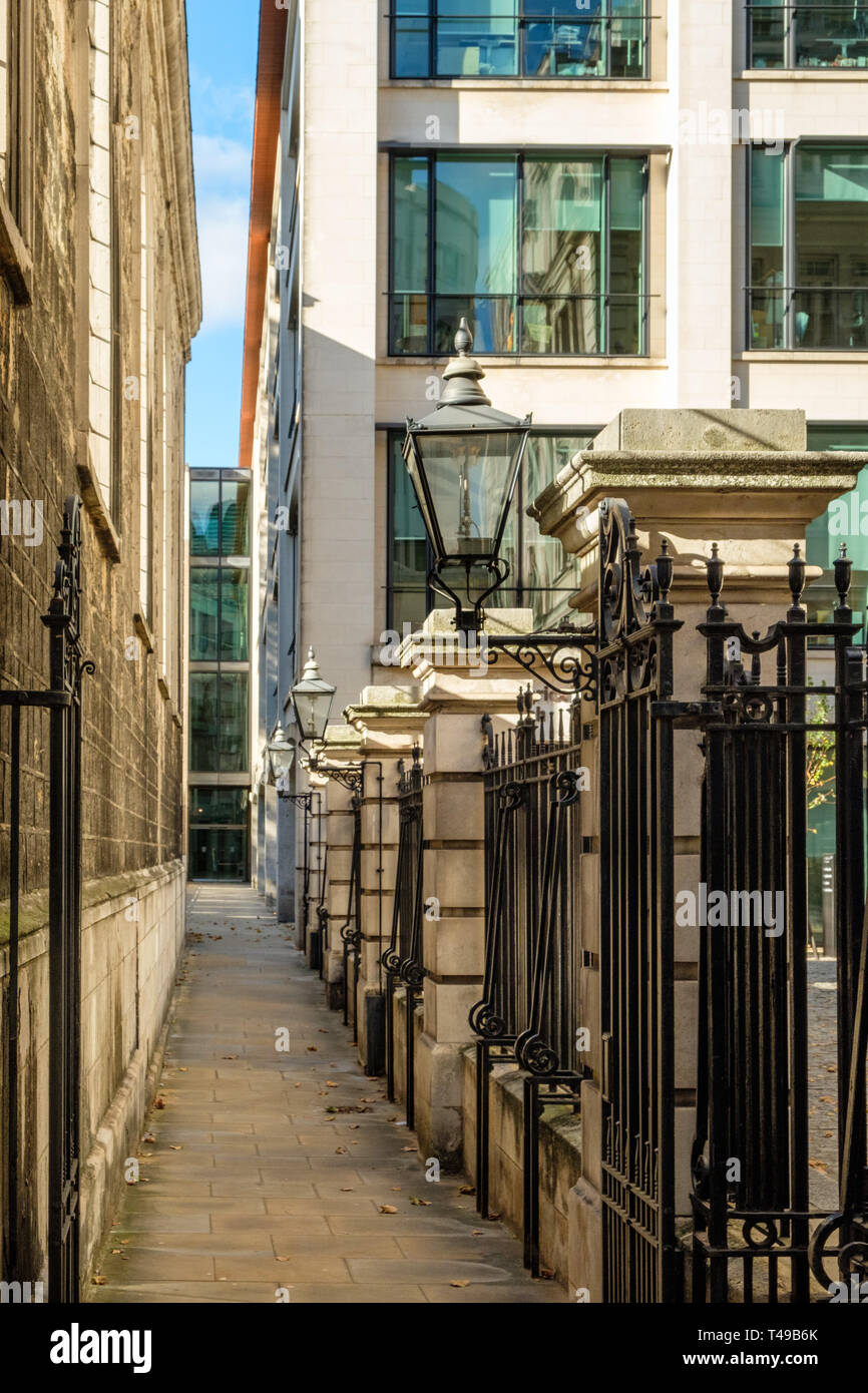 1700s england street hi-res stock photography and images - Alamy