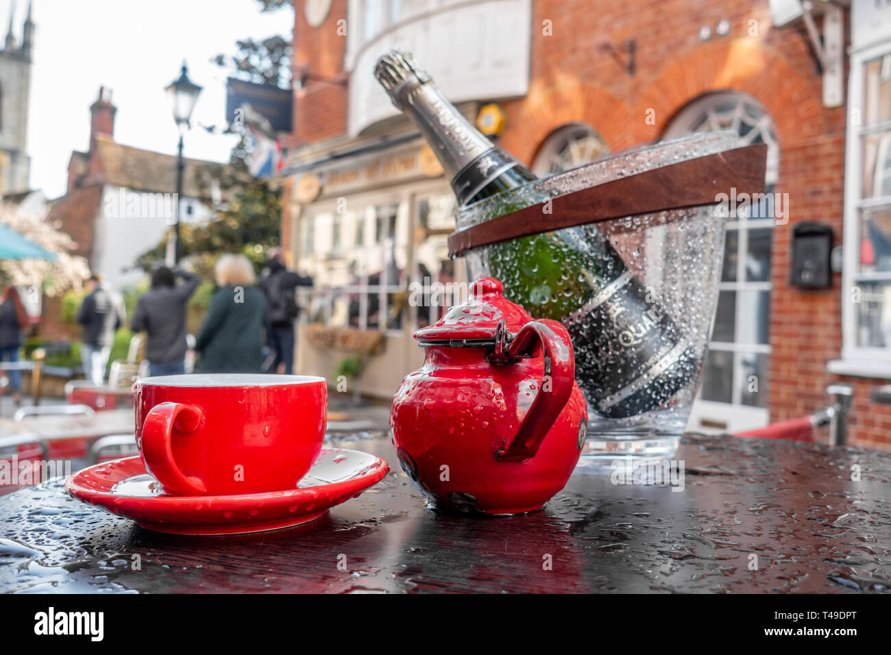 Church table hi-res stock photography and images - Alamy