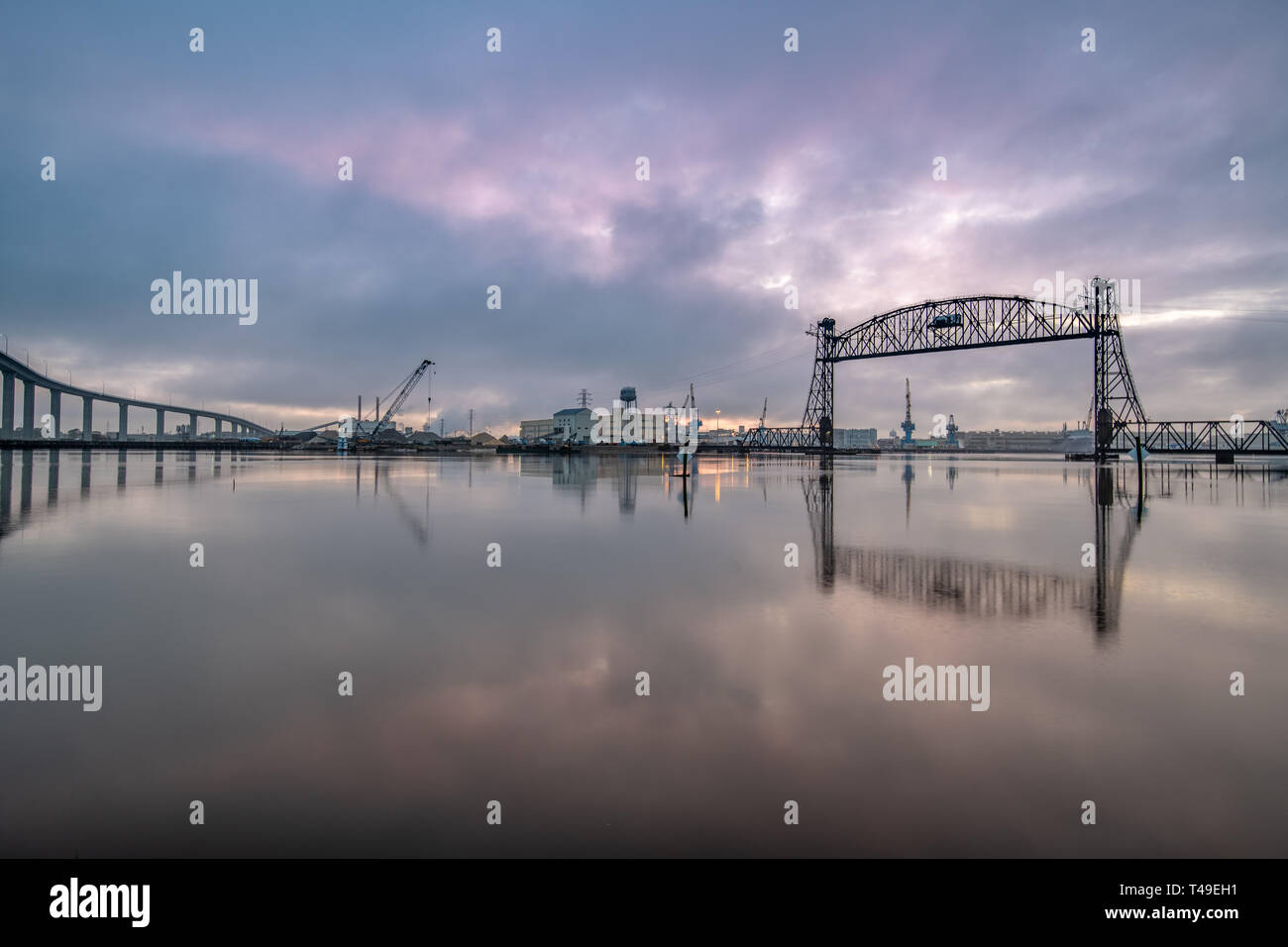 Steel vertical lift truss bridge hi-res stock photography and images ...