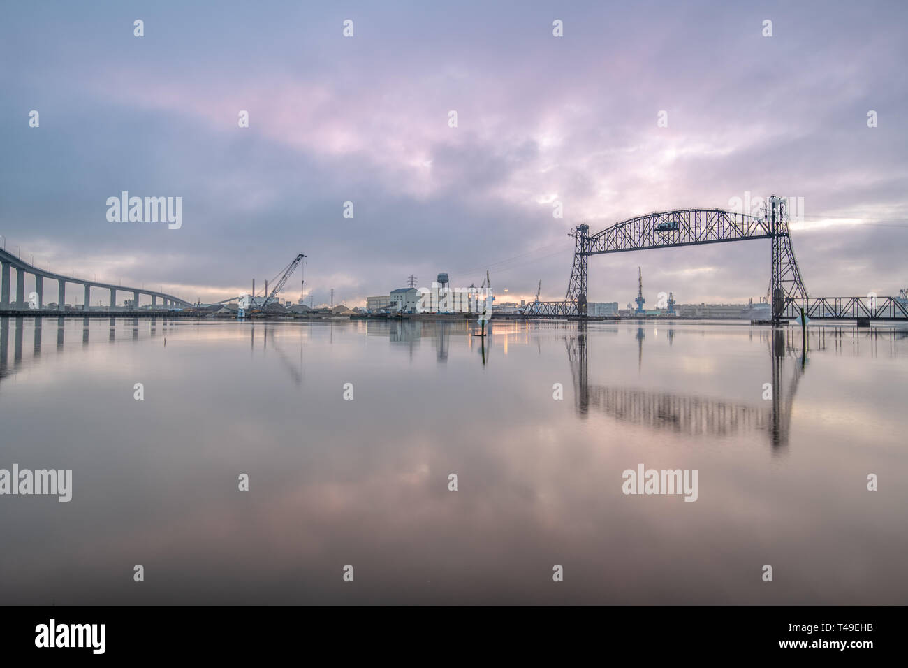 Vertical lift bridge hi-res stock photography and images - Alamy
