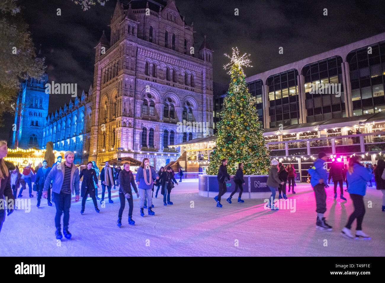 Skating rink beside the Natural History Museum - London Stock Photo - Alamy