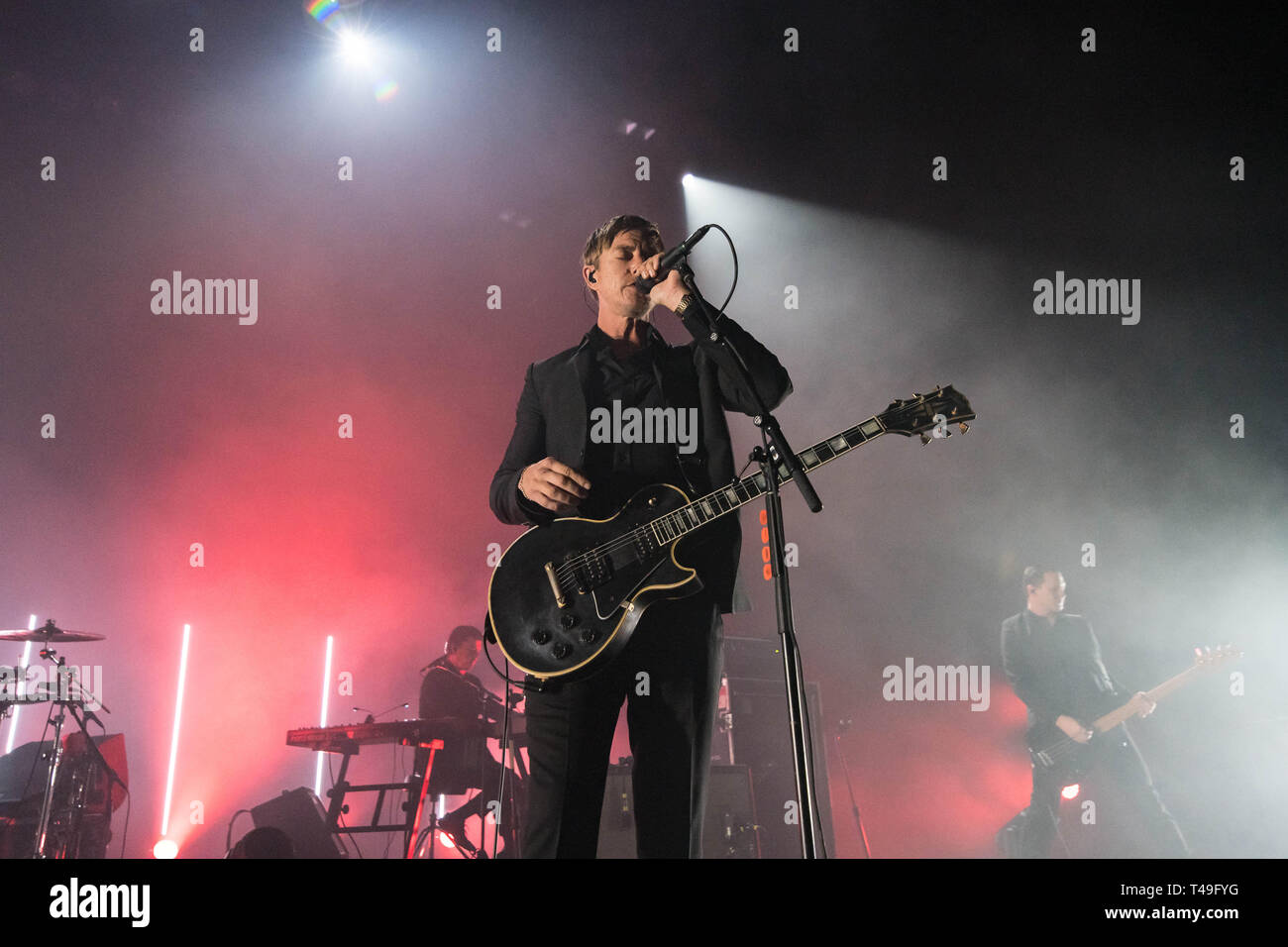 Paul banks singer hi-res stock photography and images - Alamy