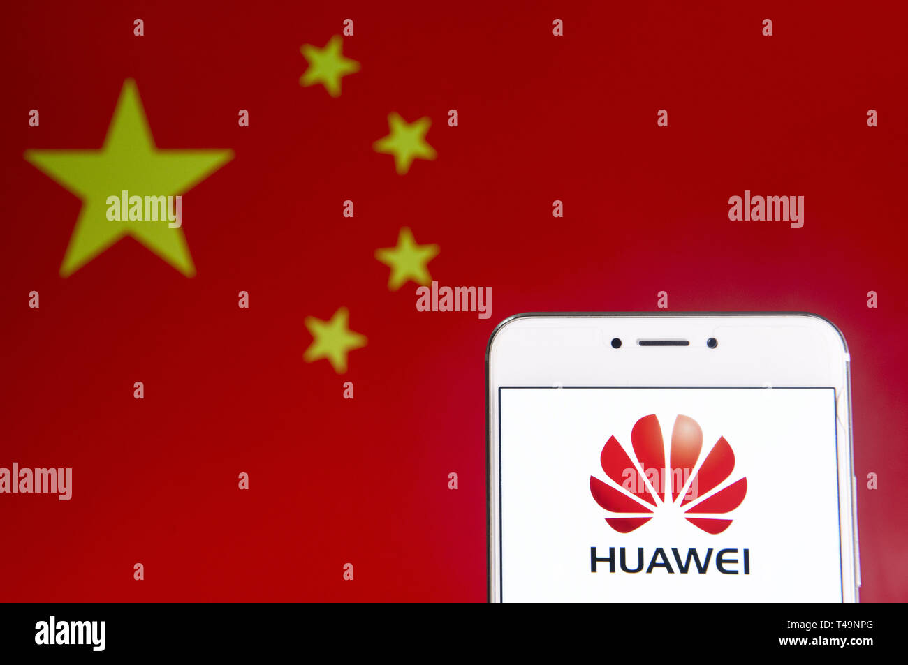 Huawei china flag hi-res stock photography and images - Alamy