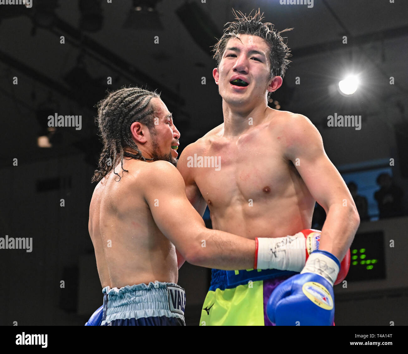 (L-R) Valentine Hosokawa, Koki Inoue (JPN), APRIL 6, 2019 - Boxing ...