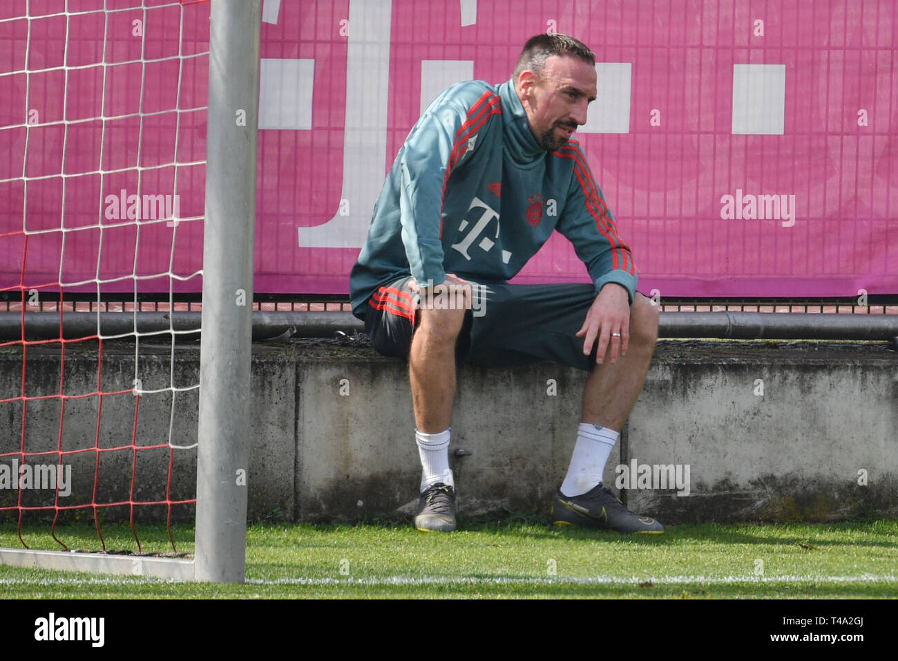 Franck RIBERY (Bayern Munich), exhausted after training, exhaustion ...