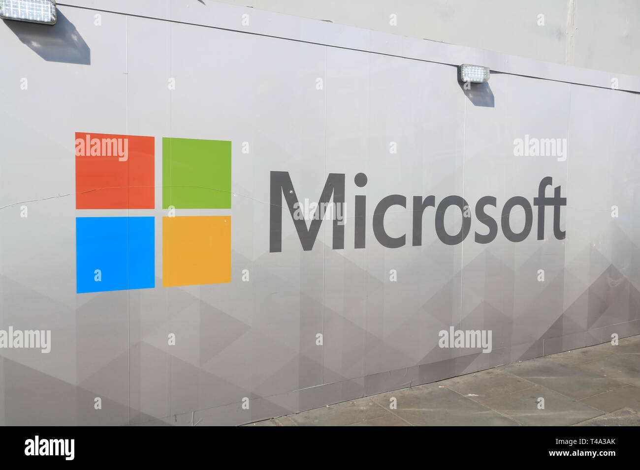 Microsoft building london hi-res stock photography and images - Alamy