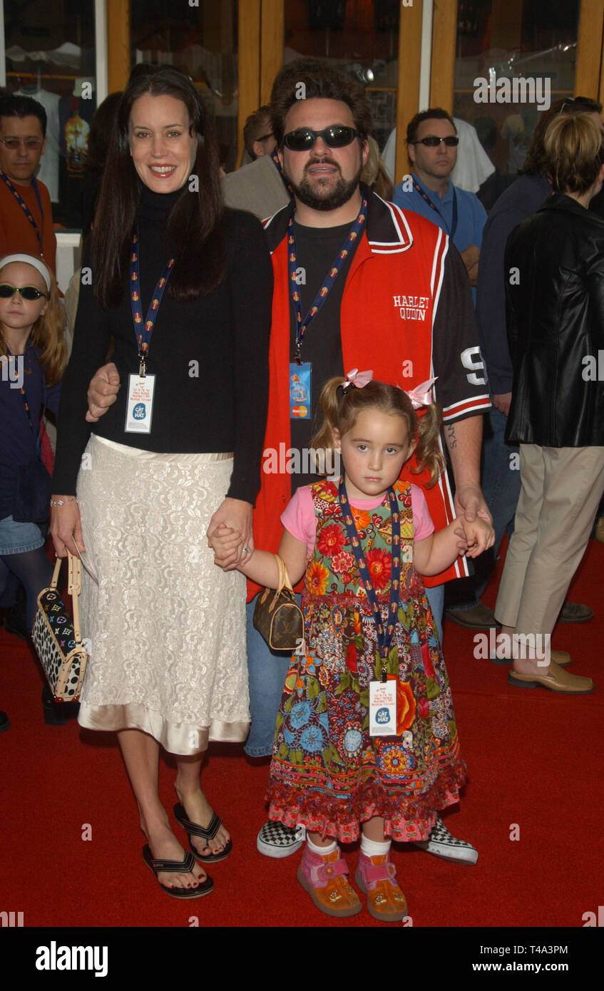 LOS ANGELES, CA. November 08, 2003: Director KEVIN SMITH & family at ...