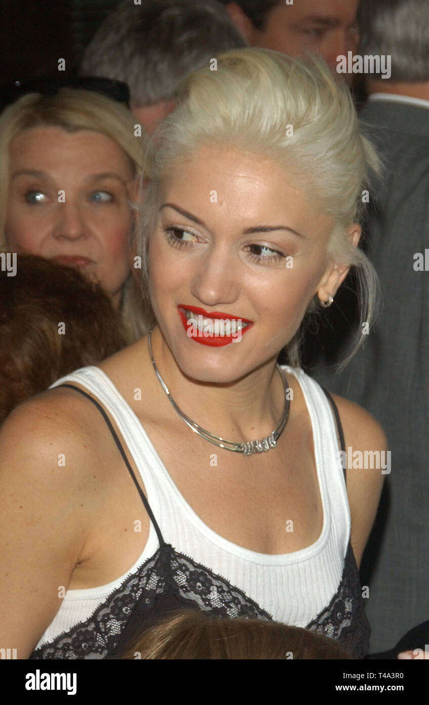 LOS ANGELES, CA. November 08, 2003: Singer GWEN STEFANI at the world ...