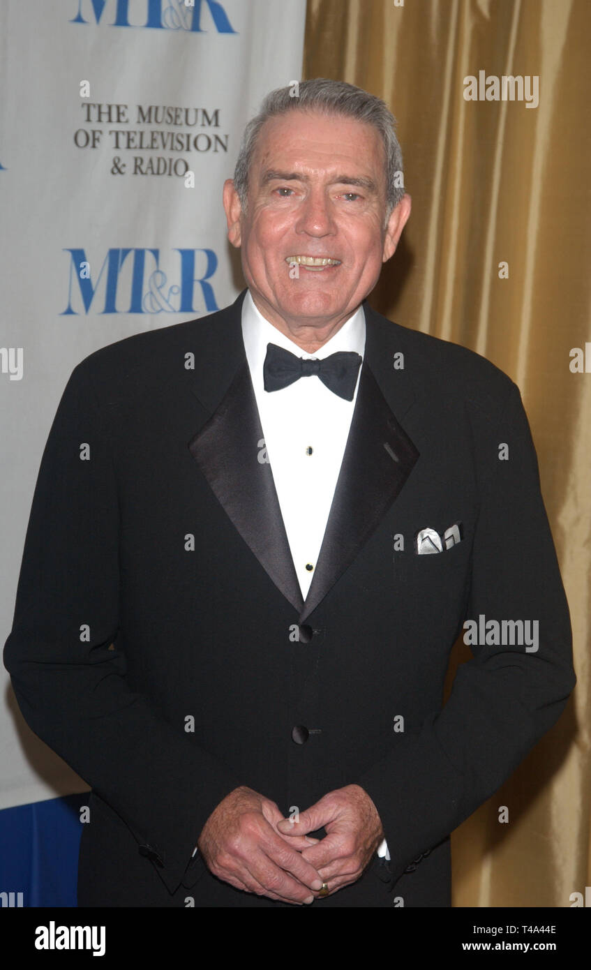 Cbs tv news anchor hi-res stock photography and images - Alamy