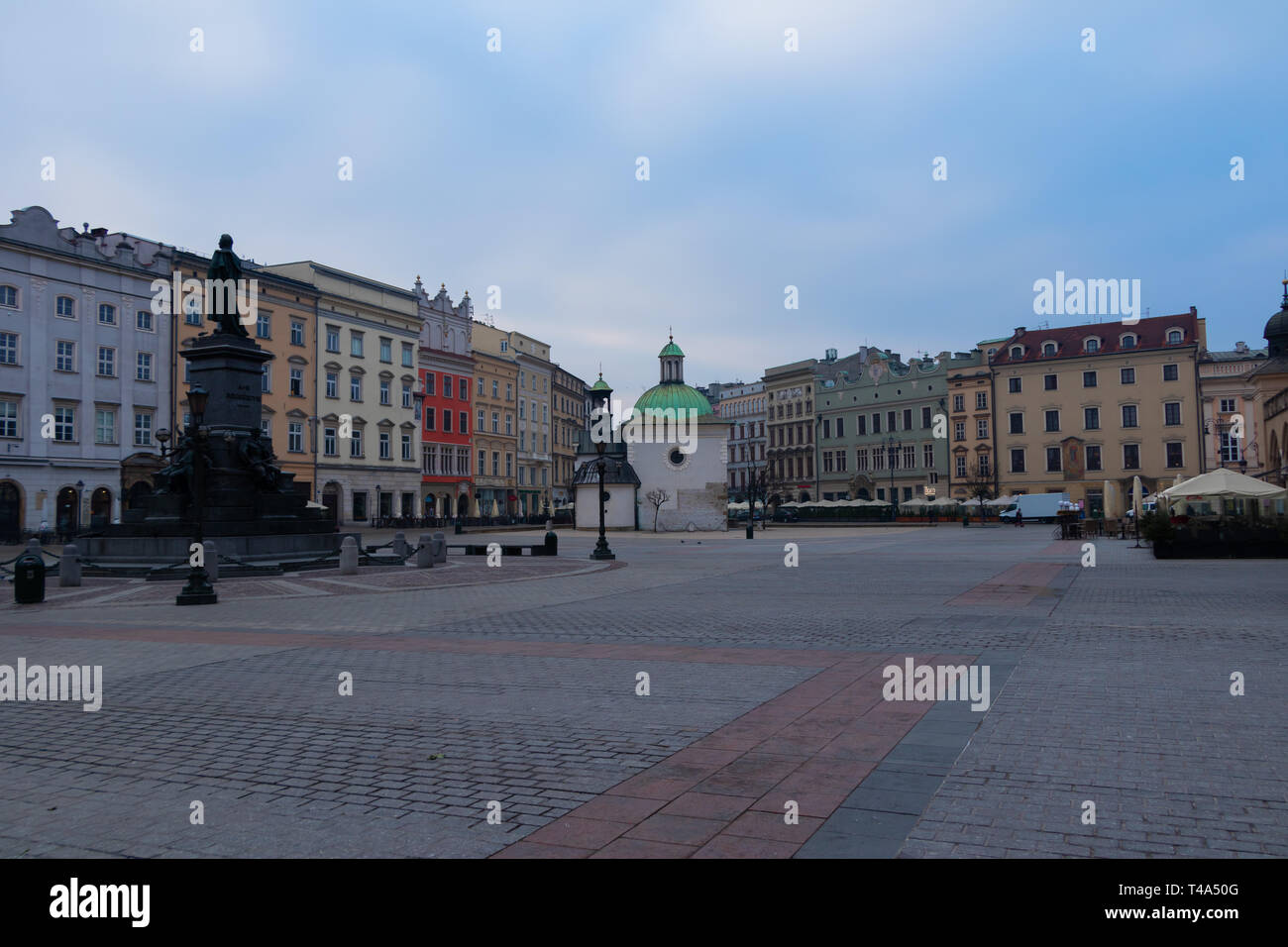 Empty krakow main market square hi-res stock photography and images - Alamy