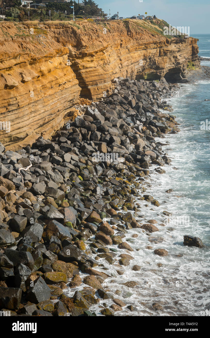 Beautiful shot rocky cliffs hi-res stock photography and images - Alamy