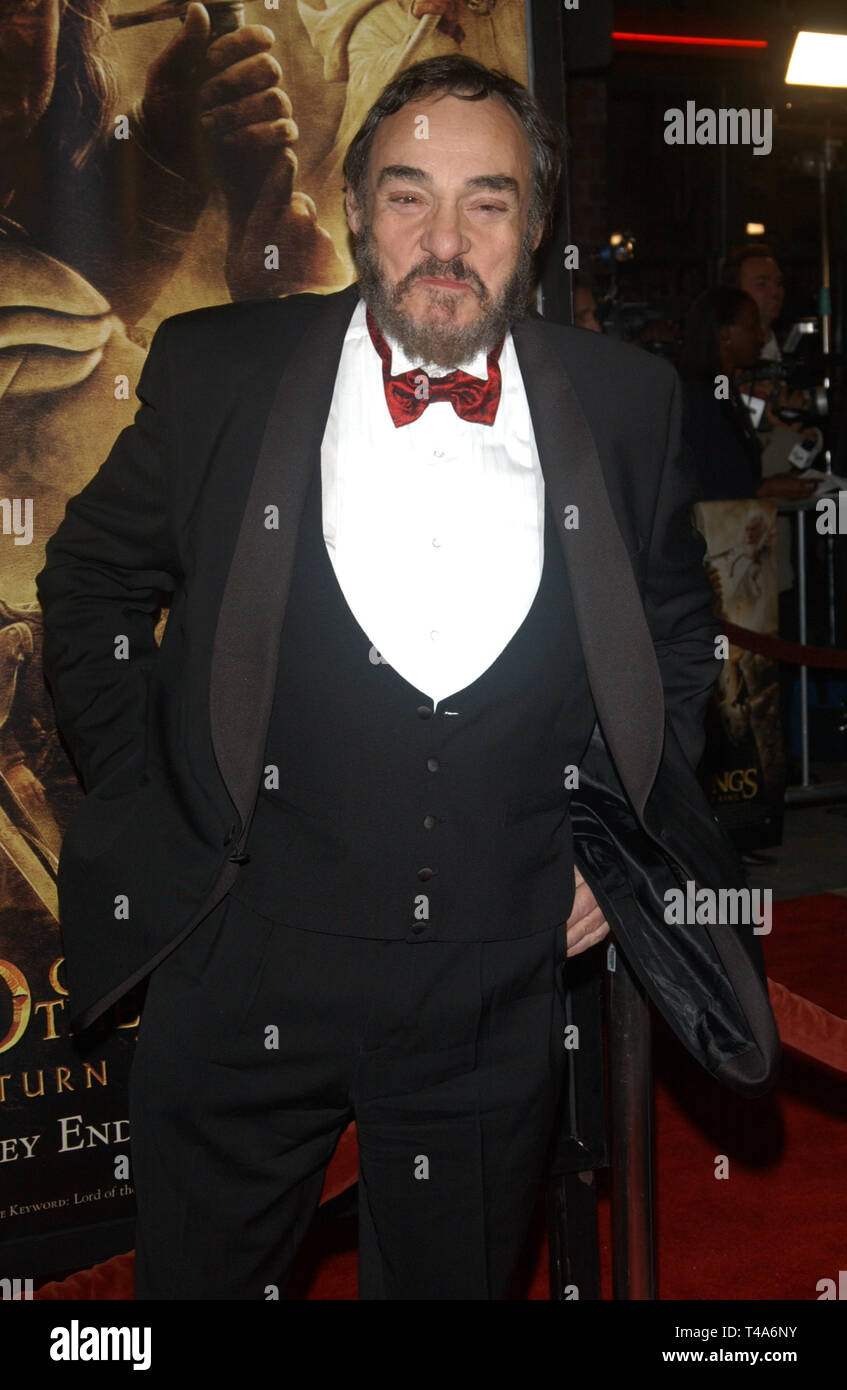 John rhys davies lord of the rings hi-res stock photography and images ...