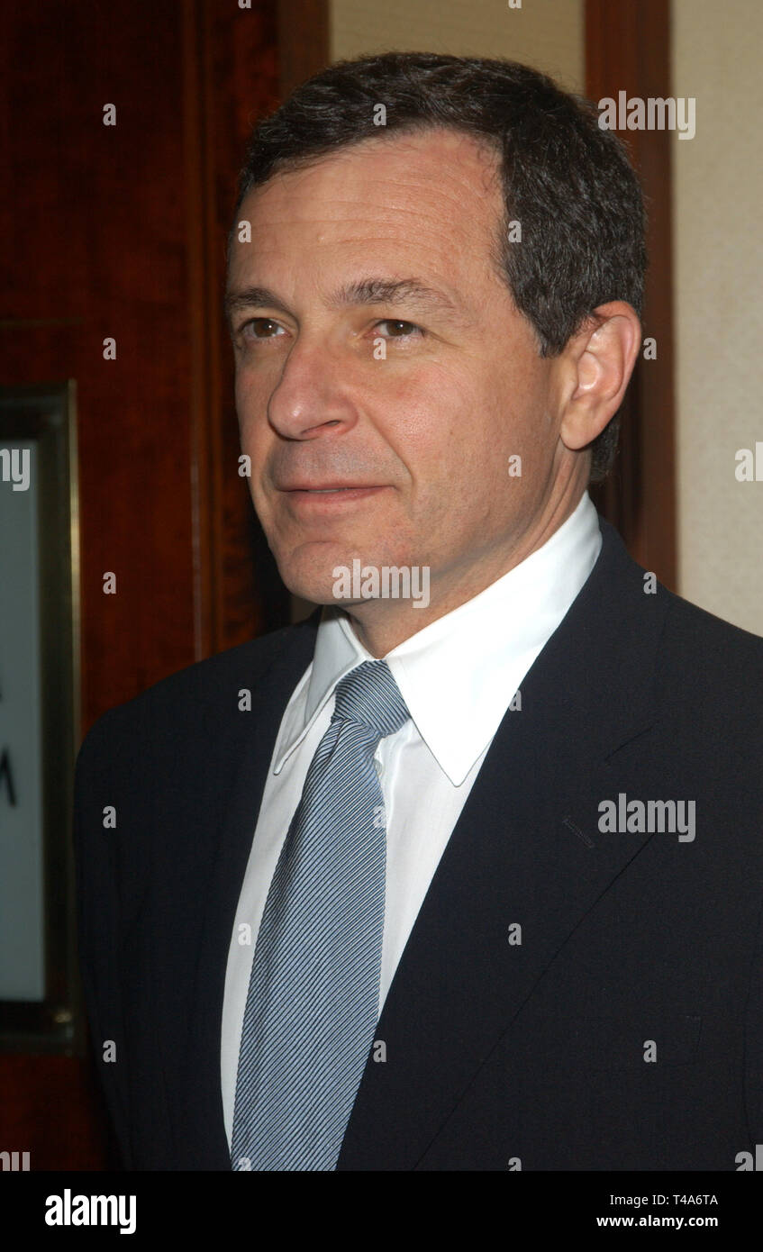 Michael eisner and robert iger hi-res stock photography and images - Alamy