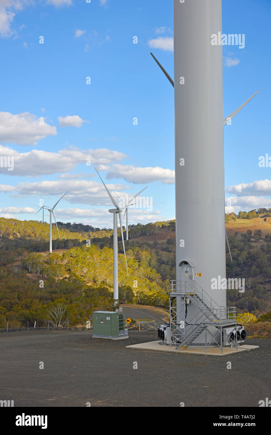 Wind farm wales onshore hi-res stock photography and images - Alamy