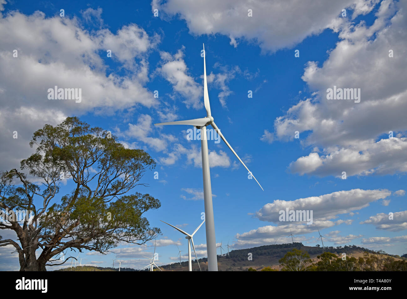 Onshore windfarm wales hi-res stock photography and images - Alamy
