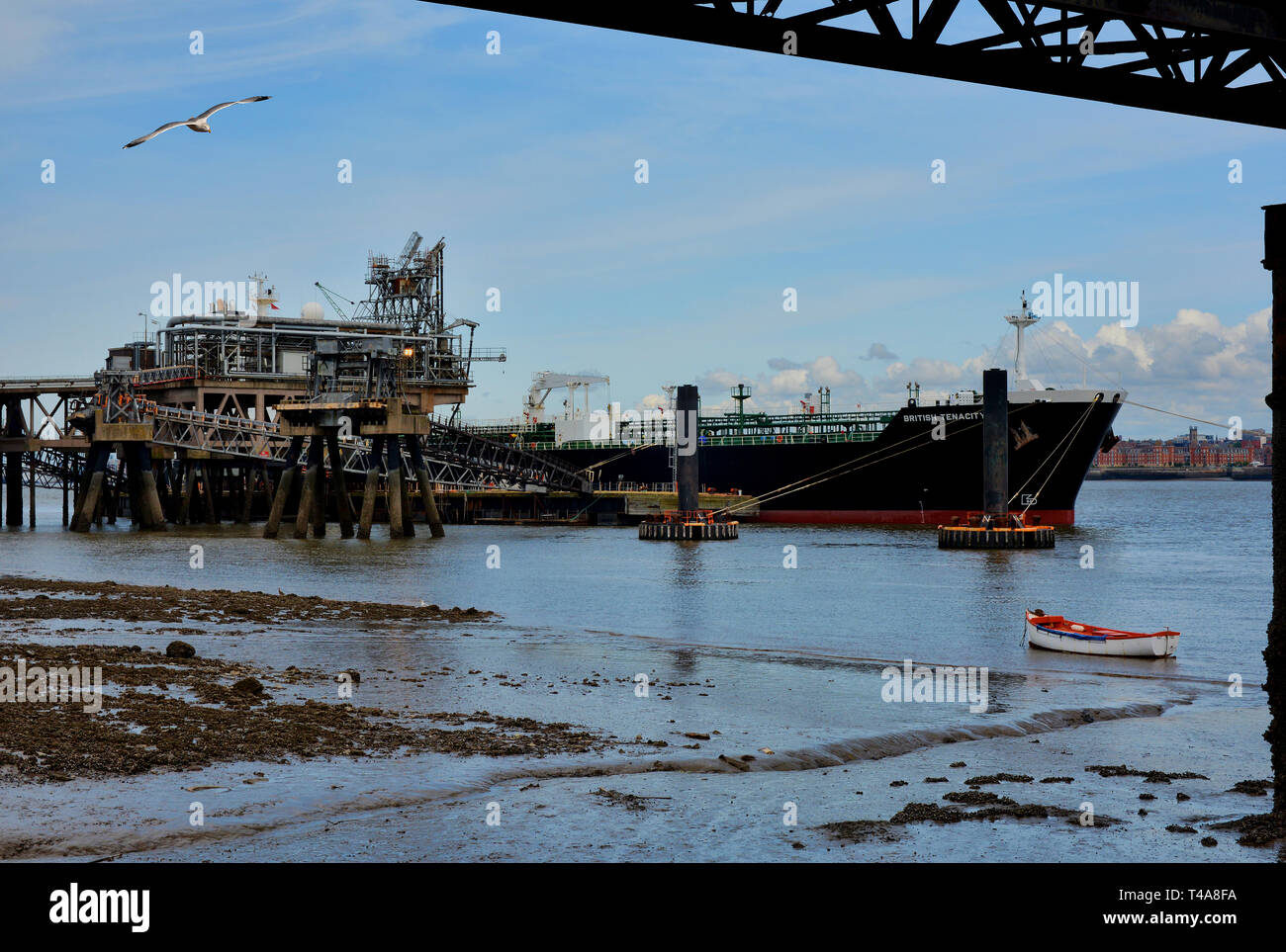 Crude Oil Loading Terminal High Resolution Stock Photography and Images ...