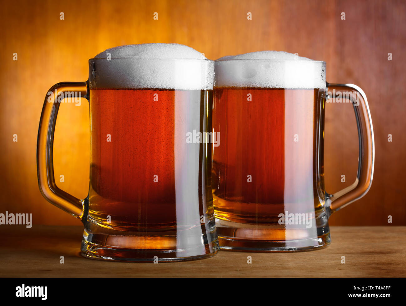 Draft ale hi-res stock photography and images - Alamy
