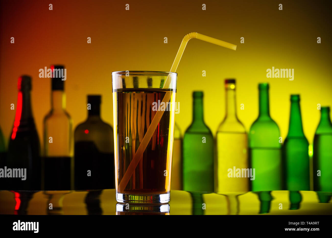 Alcoholic cocktail in bar hi-res stock photography and images - Alamy