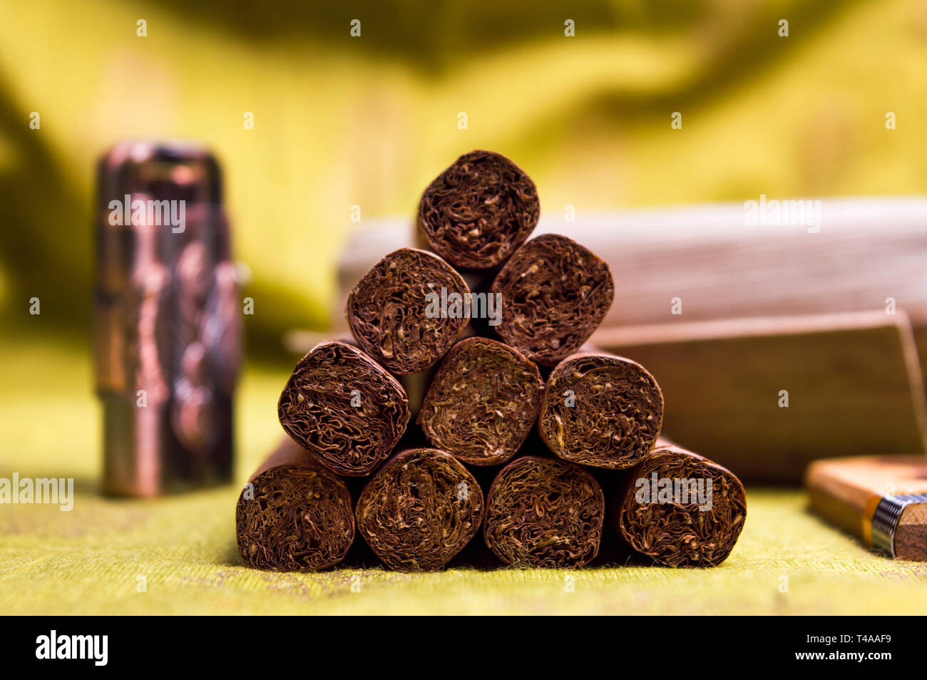 Cuban cigar on table hi-res stock photography and images - Alamy