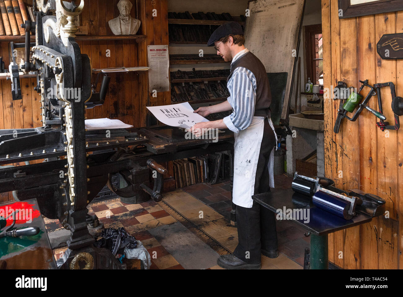 Inside The Print Shop at Blists Hill Victorian Town at Ironbridge in ...