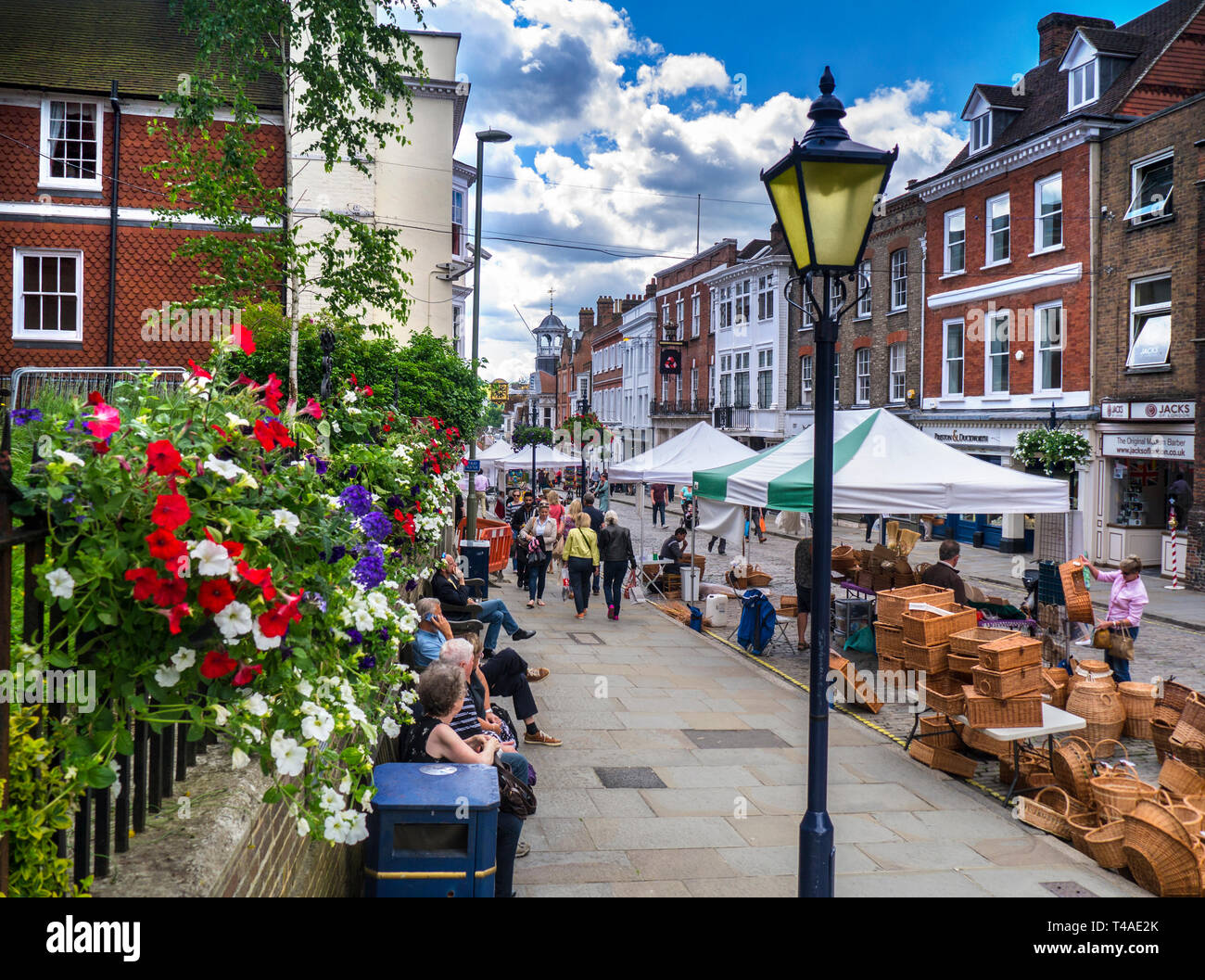 MARKET GUILDFORD Historic Guildford High Street and shoppers on a ...