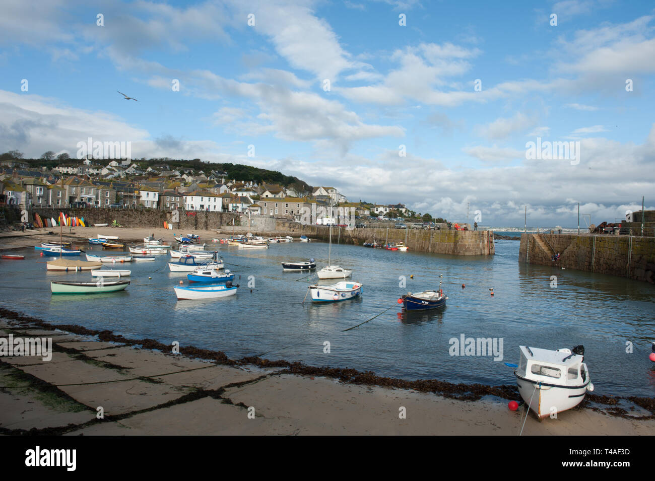 Mousehole harbour Cornwall Stock Photo - Alamy