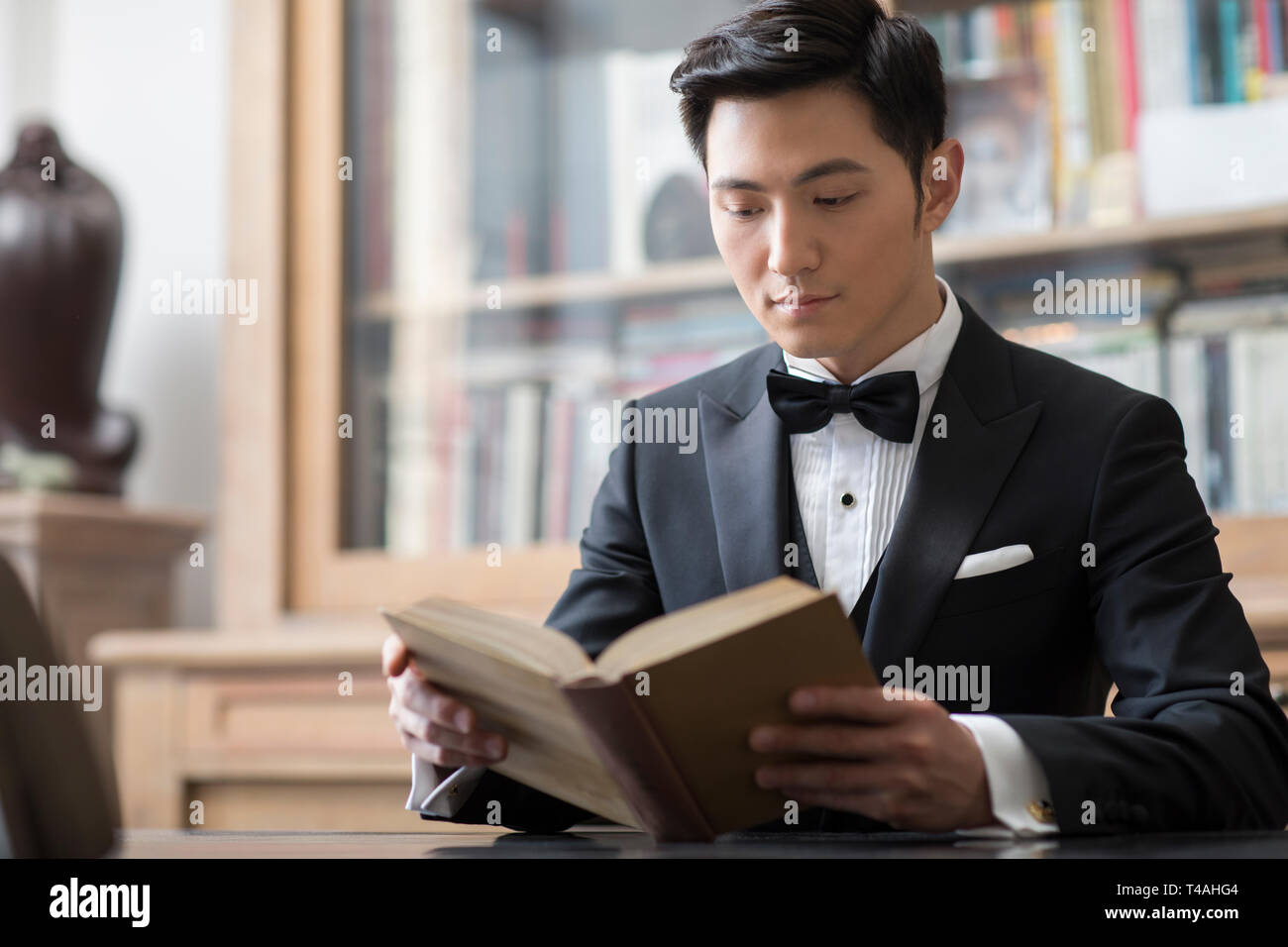 Title study hi-res stock photography and images - Alamy