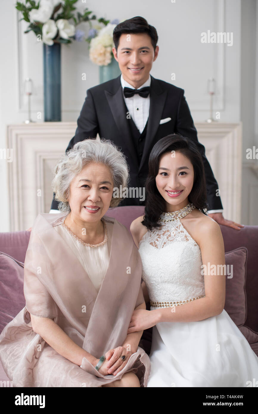 Portrait of happy noble family Stock Photo - Alamy