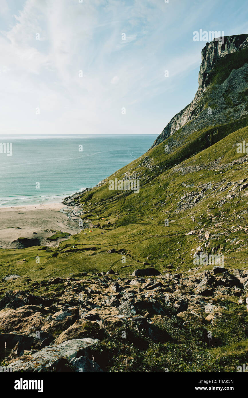 Kvalvika beach and bay on the northeast side of Moskenesøya in Flakstad ...