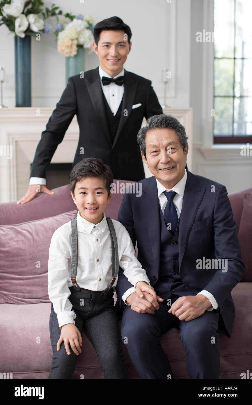 Noble family home hi-res stock photography and images - Alamy