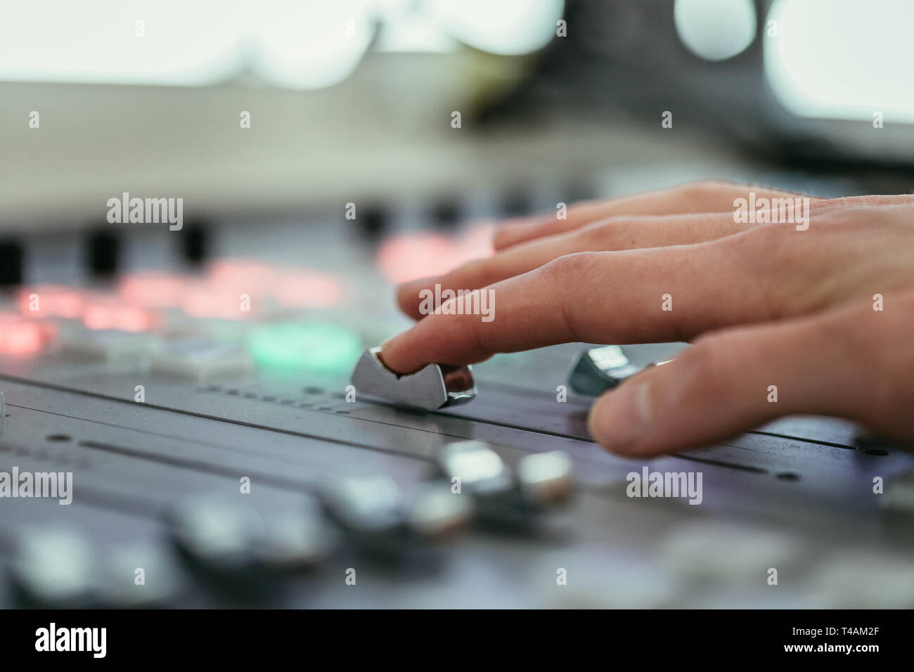 Moderator and soundboard in radio broadcasting studio Stock Photo - Alamy