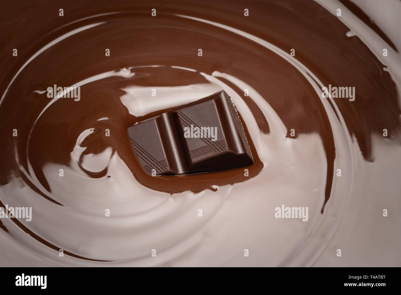 Melted chocolate bar hi-res stock photography and images - Alamy