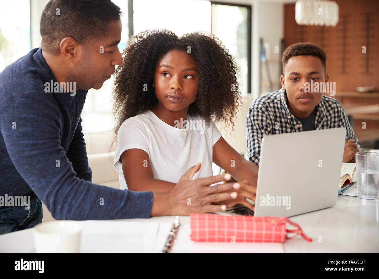 Black dad son homework hi-res stock photography and images - Alamy