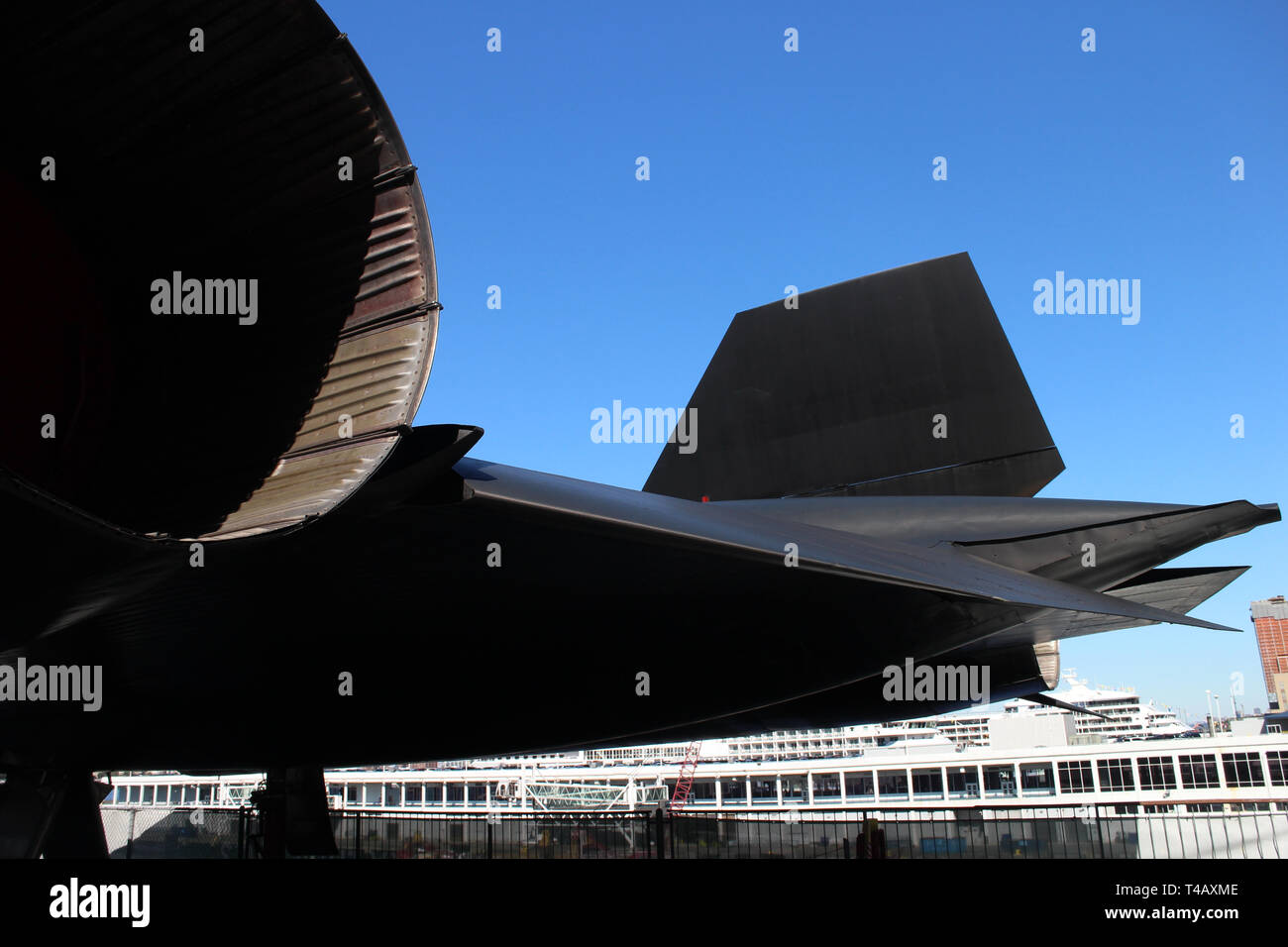 Flight deck uss intrepid aircraft hi-res stock photography and images ...