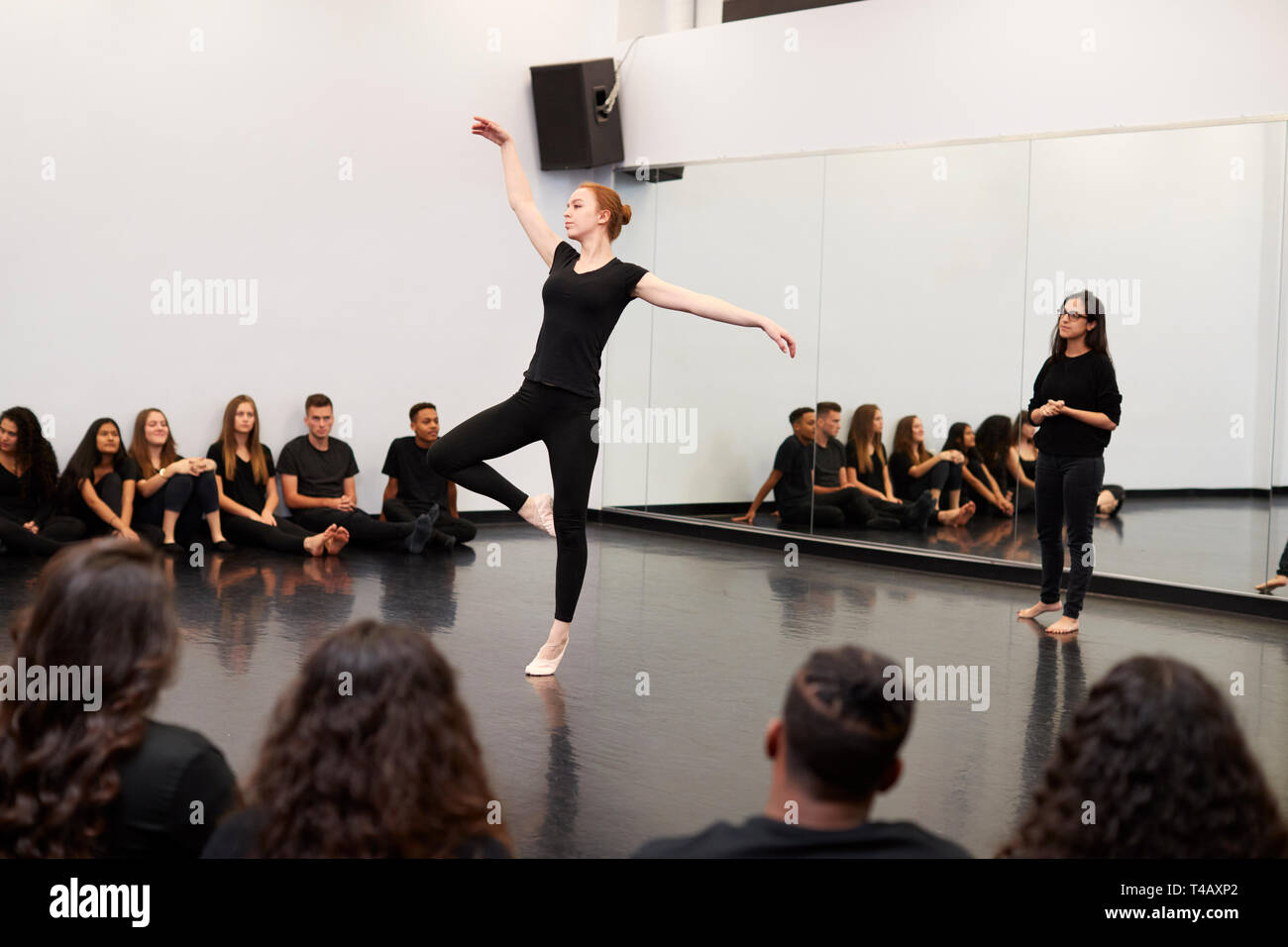 Ballet black boy girl hi-res stock photography and images - Alamy