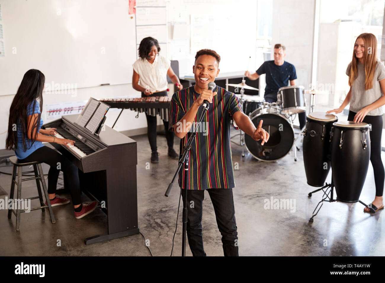 Black student students band hi-res stock photography and images - Alamy