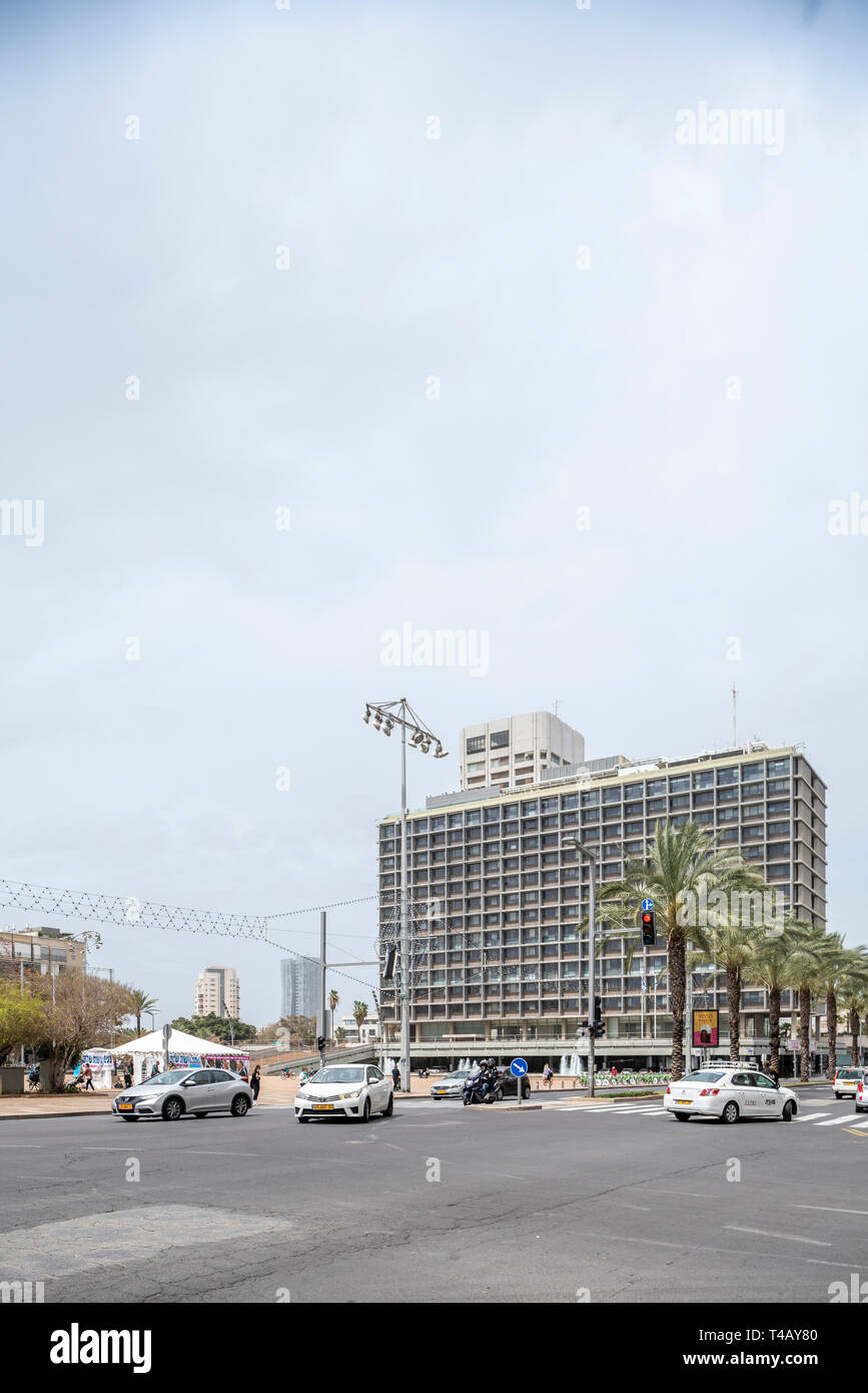 Israel, Tel Aviv-Yafo - 30 March 2019: Tel Aviv city hall designed in ...