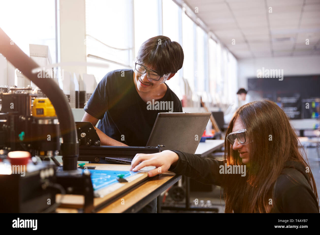 Engineering design computer hi-res stock photography and images - Alamy