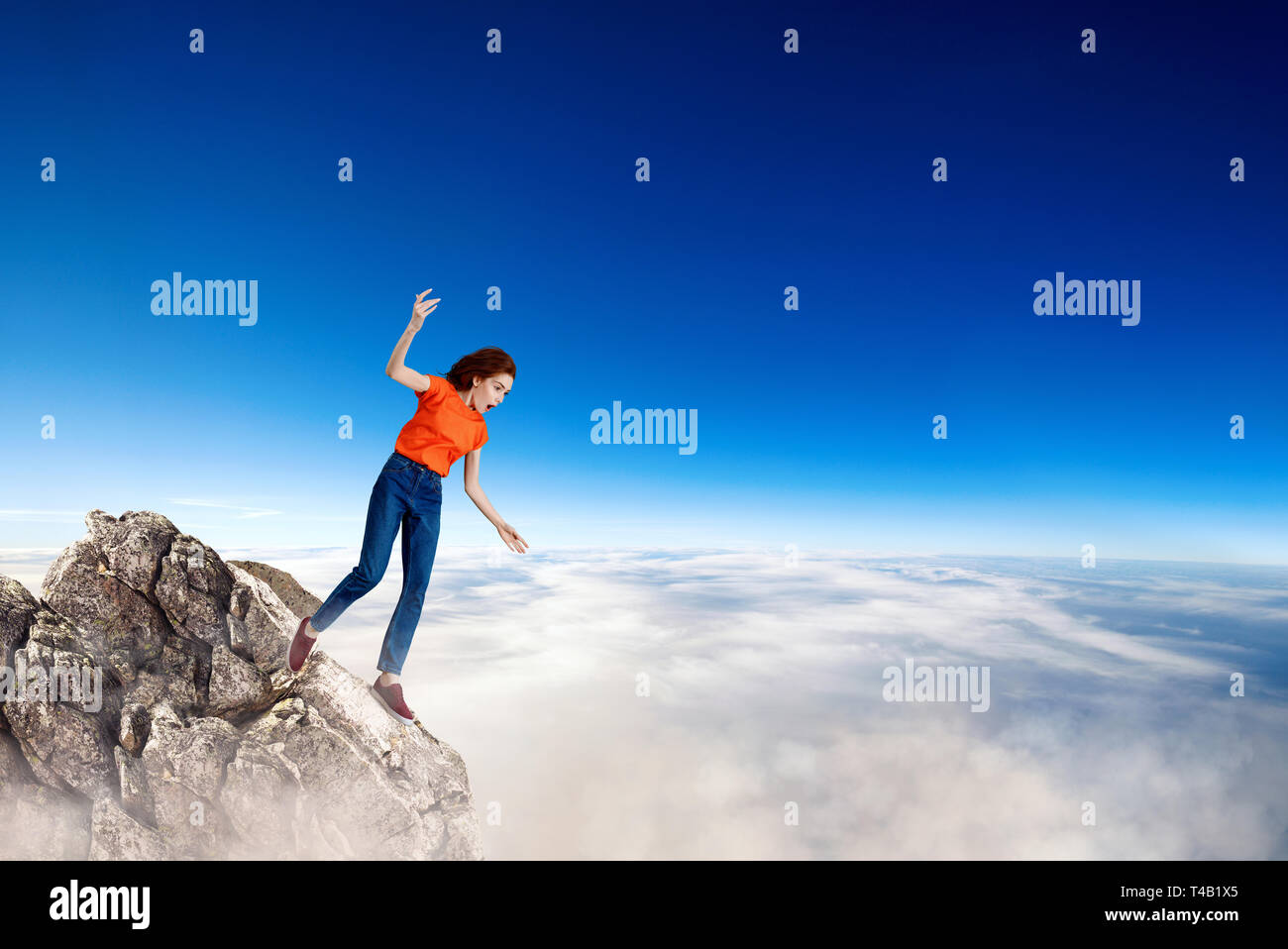 Woman danger hi-res stock photography and images - Alamy