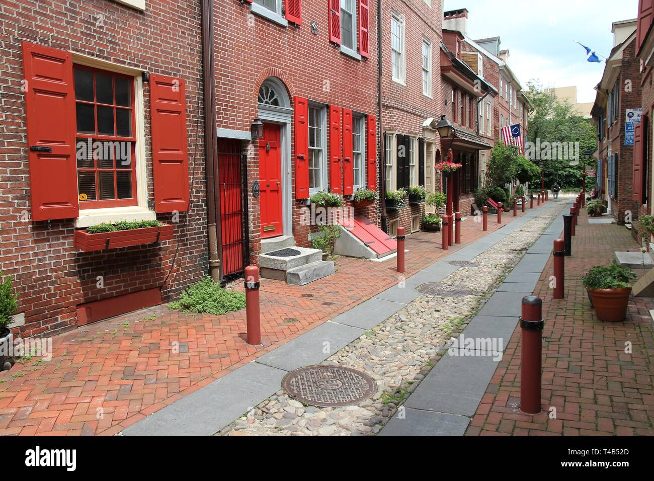PHILADELPHIA, USA - JUNE 11, 2013: People visit Elfreth's Alley in ...